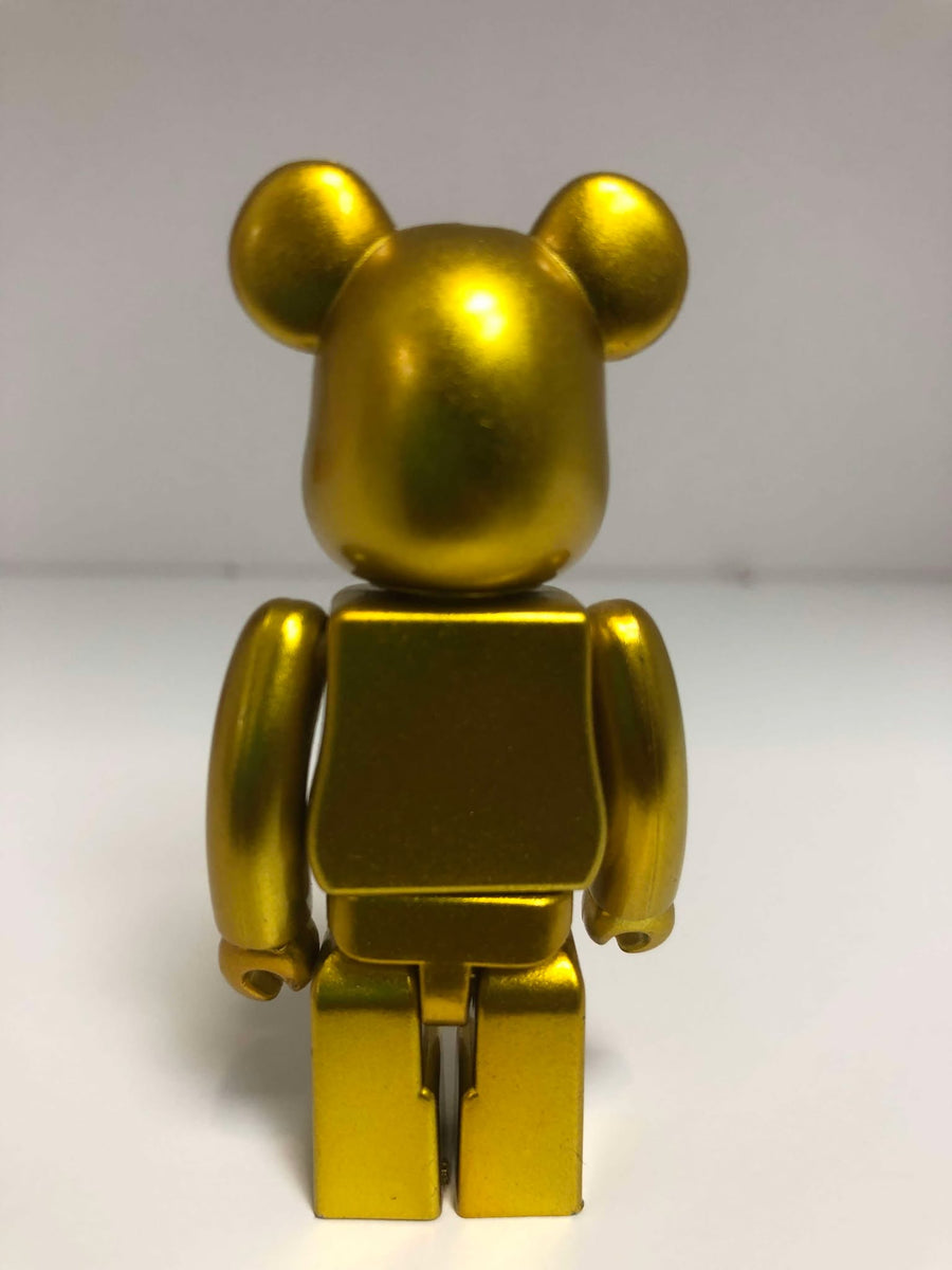 Medicom 100% Bearbrick Series 28: Basic @ (Gold) – Anime City Incorporated